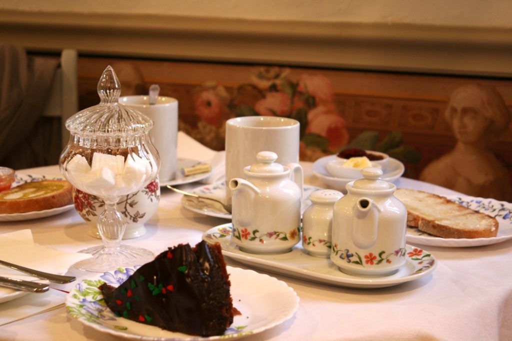 Tea Rooms in Madrid | 7 Must see places for the best afternoon tea